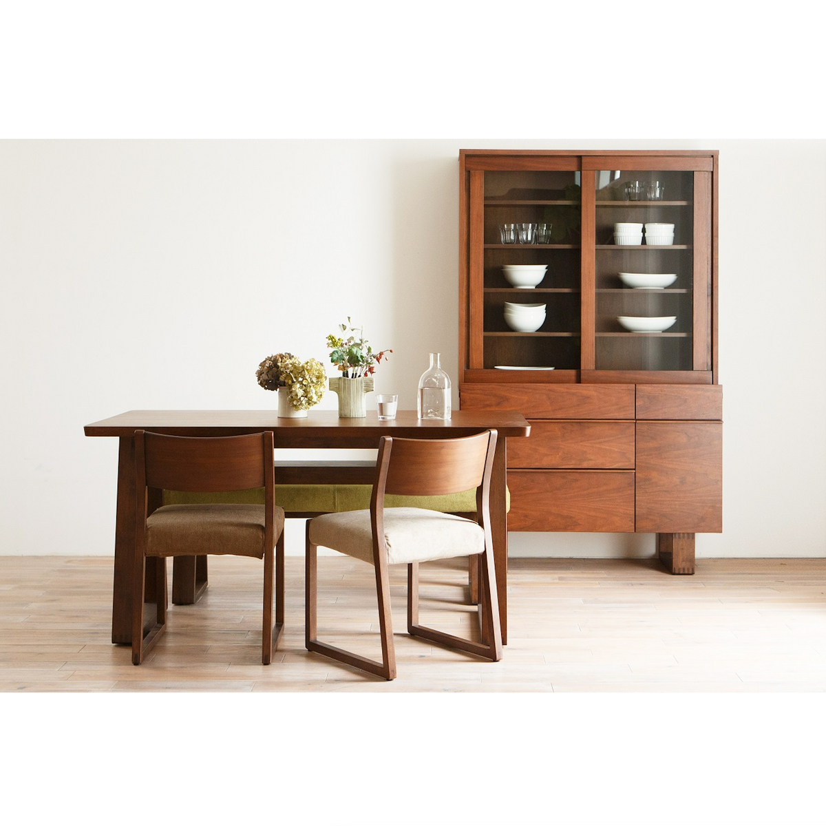 BIS Dining Table – ALOT Living Limited